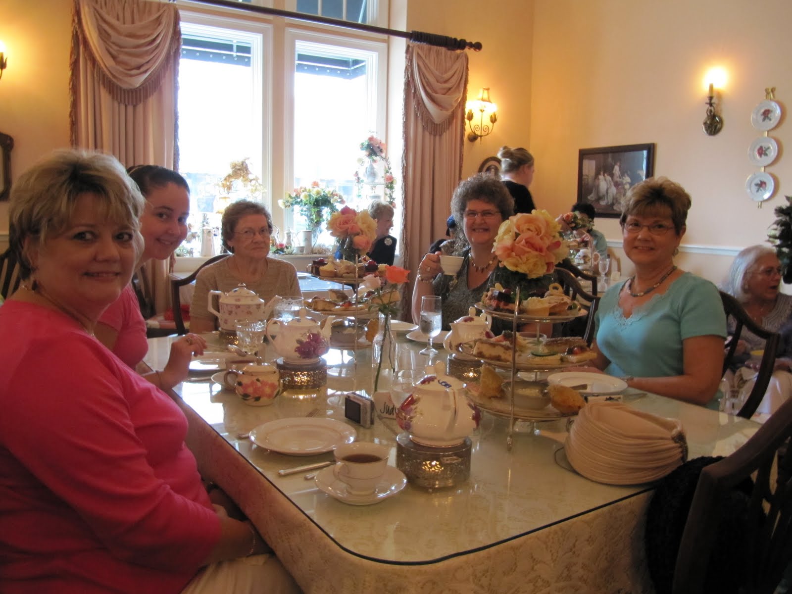 Camellia Rose: Victorian Fashion & Teatime